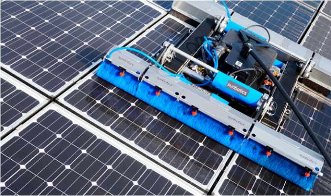 Bewährte Sicherheit mit Rivolta P.H.C. Photovoltaik-Reiniger | FUCHS ...