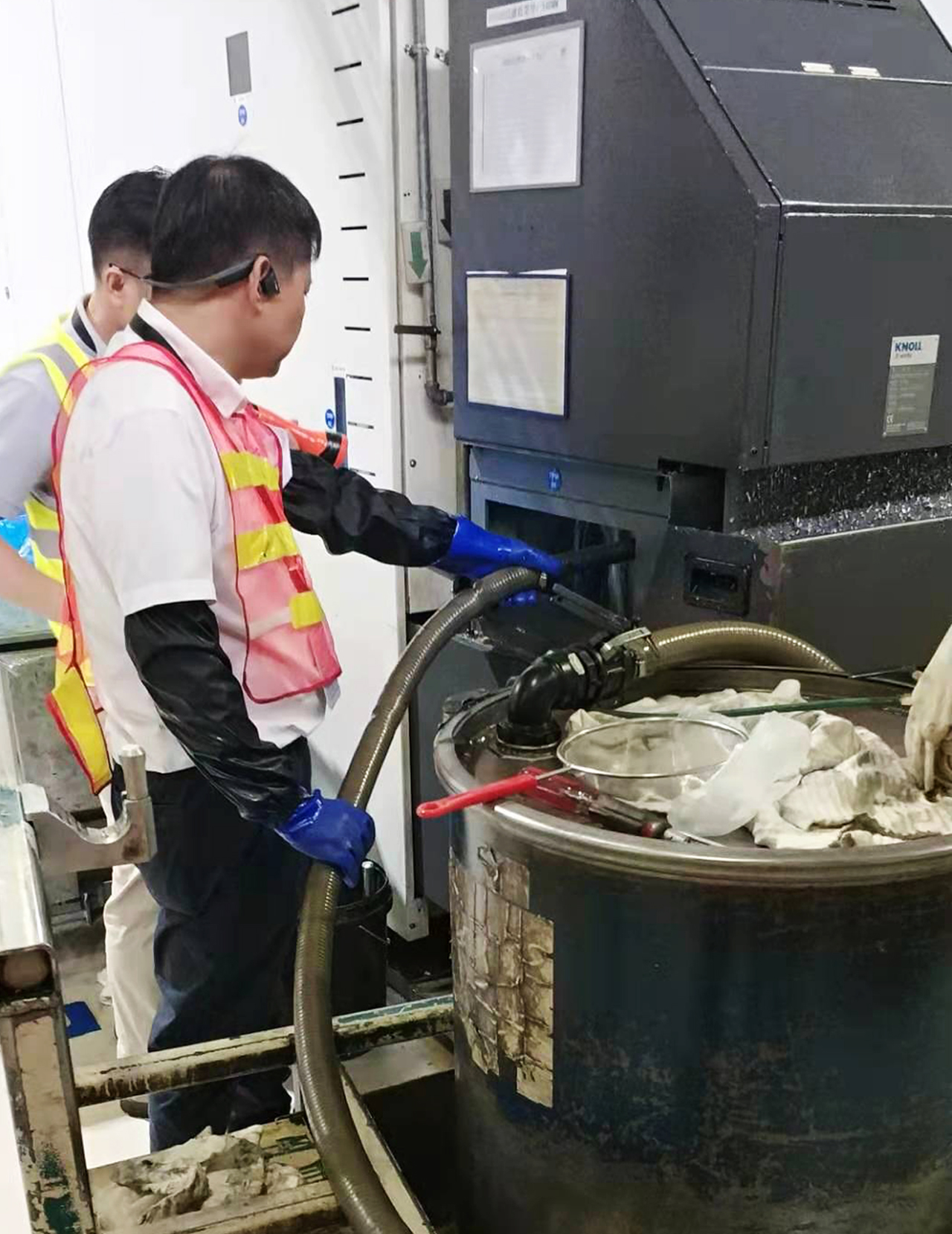 SITE ADVANTAGE | FUCHS OIL CORP. (CZ), SPOL. S R.O