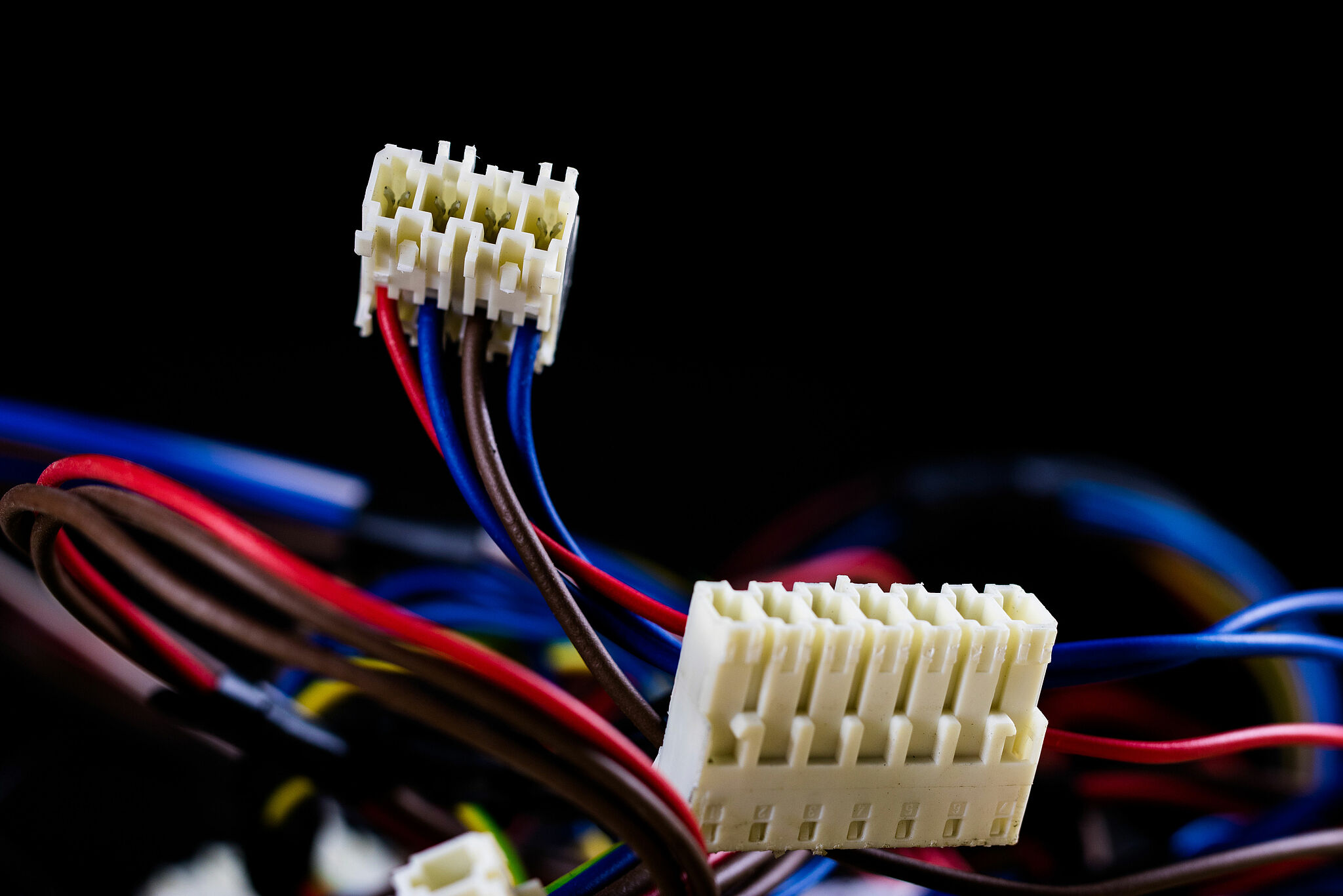 CONNECTORS – SMALL BUT MIGHTY COMPONENTS